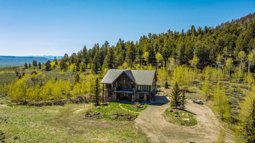 Peak Panorama View Homestead For Sale | Eagle Ridge Ranch