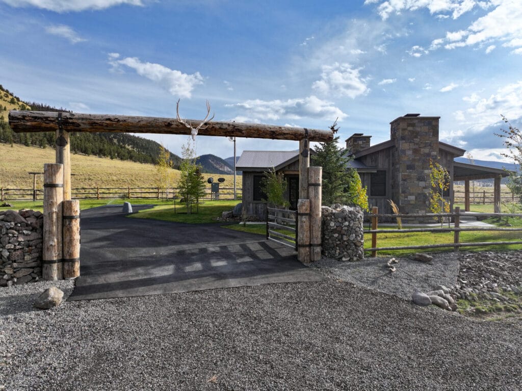 Cebolla Equestrian Retreat For Sale in Colorado | M4 Ranch Group